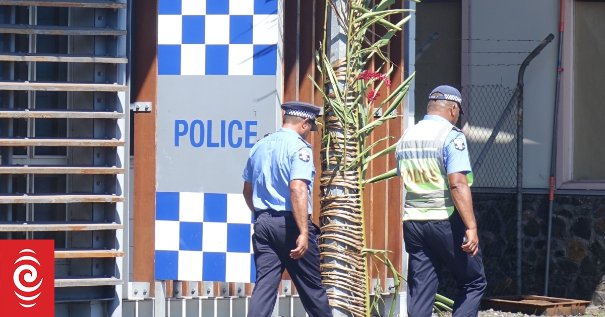 Samoa police hunt prisoners who escaped from new prison | RNZ News