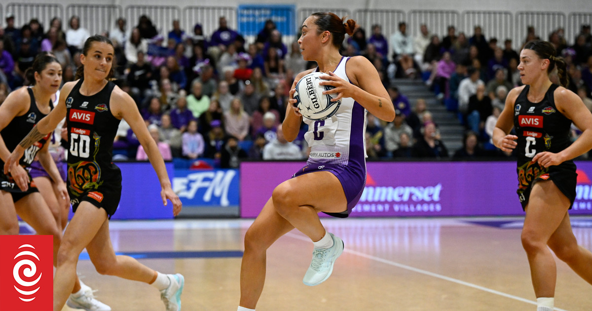 Netball: Magic inch closer to top three, injuries mount | RNZ News