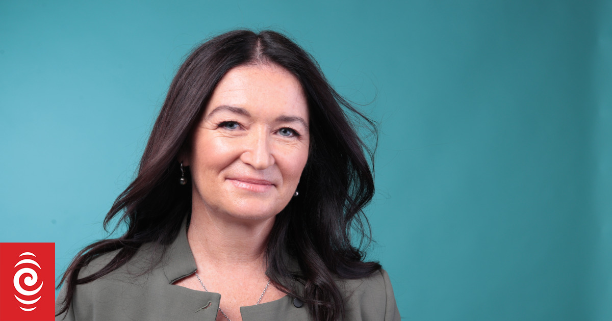 Stuff CEO Laura Maxwell to stand down, owner Sinead Boucher to take ...