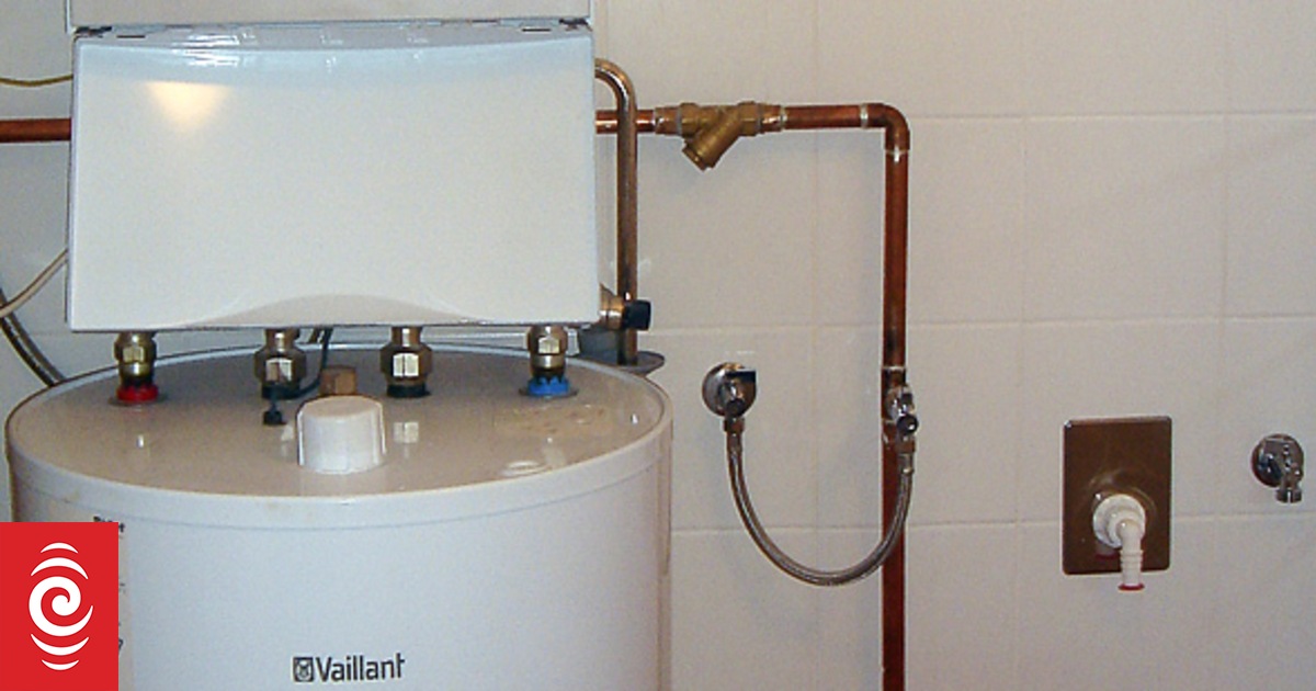 Legionnaires' disease warning over water cylinders | RNZ News