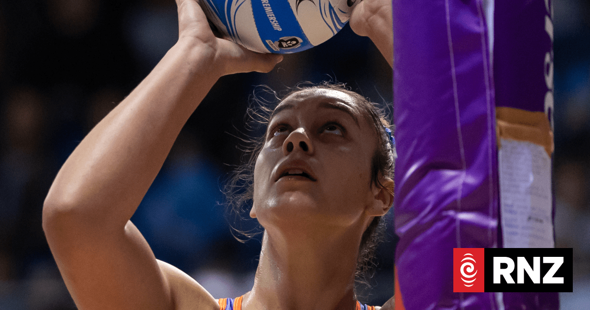 Mystics clinch extra-time win over Steel to move into top spot | RNZ News