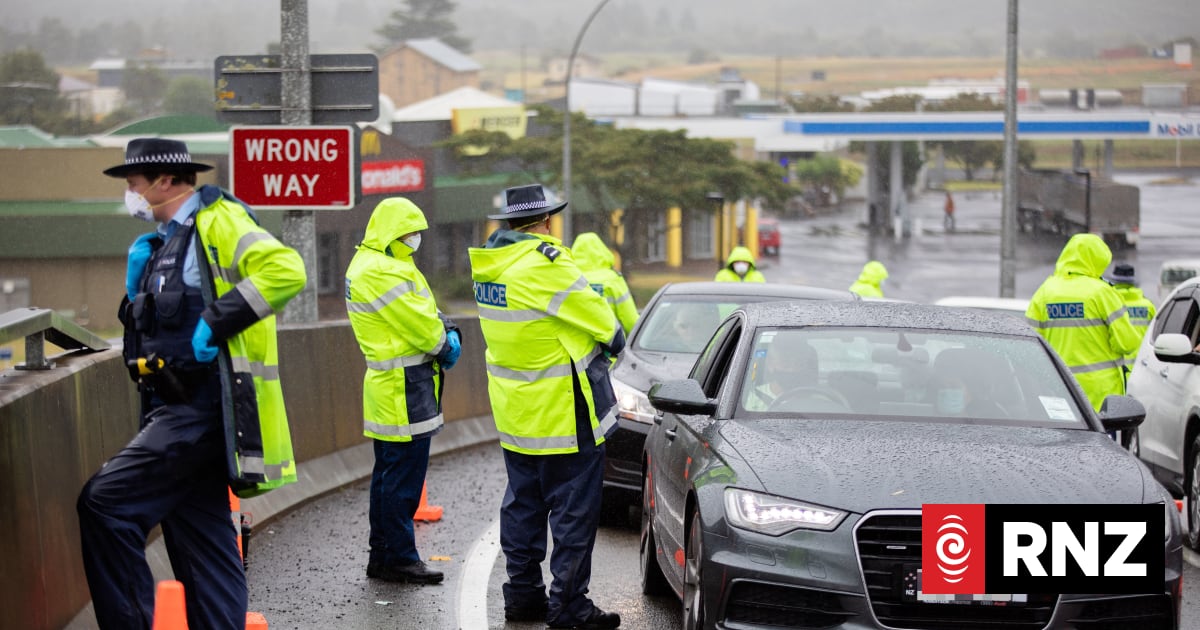 Police move checkpoints after Auckland border confusion | RNZ