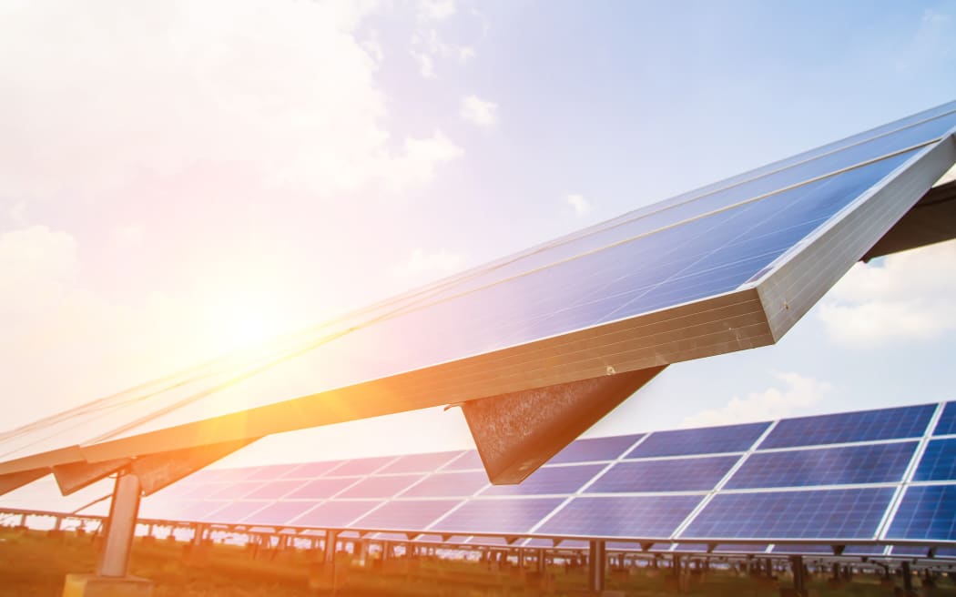 Loan for solar power company to expand New Zealand services | RNZ News