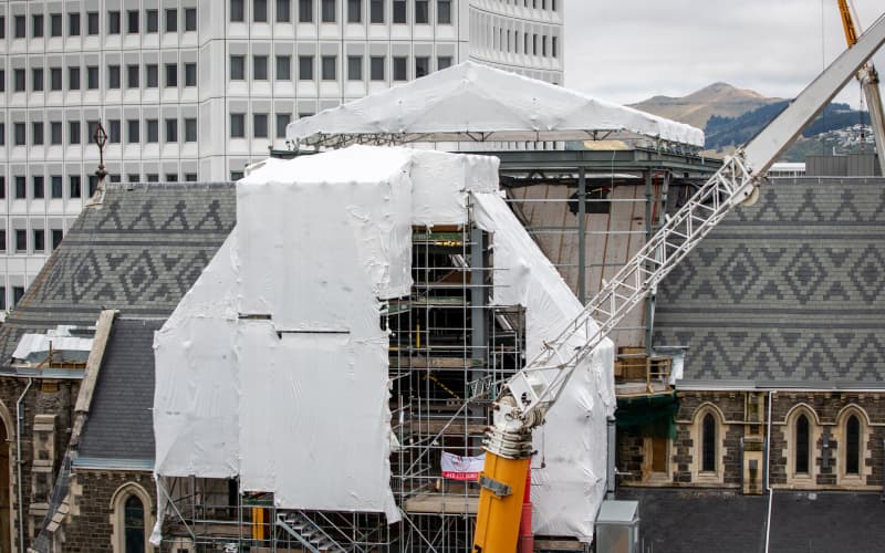Roof removal a milestone for Christ Church Cathedral restoration team | RNZ