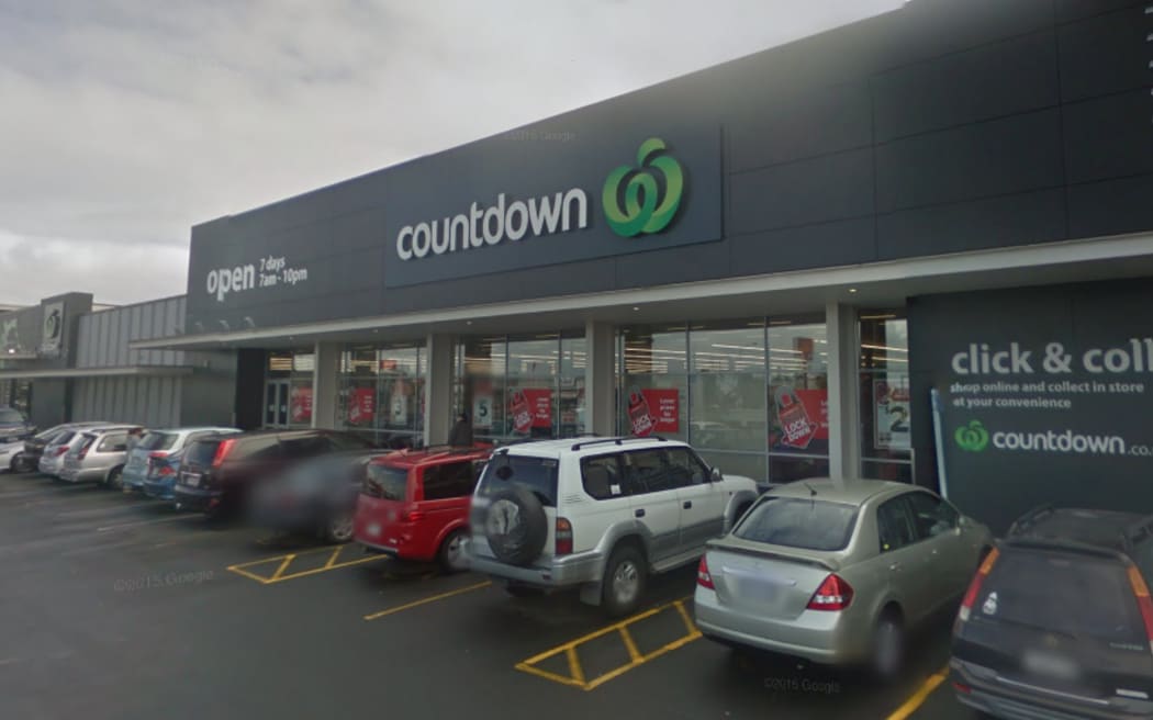 Man accused of stealing $2000 worth of groceries in Auckland | RNZ News