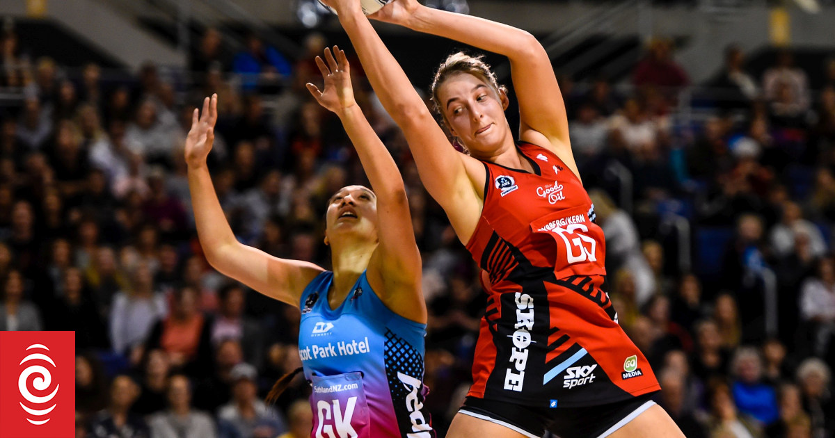 Steel fight back from terrible start | RNZ News