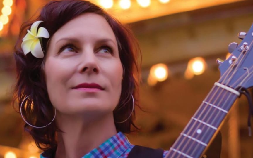 Donna Dean - The Sound of her Guitar | RNZ