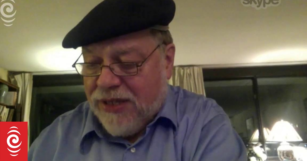 Mathematics professor answers controversial maths question | RNZ