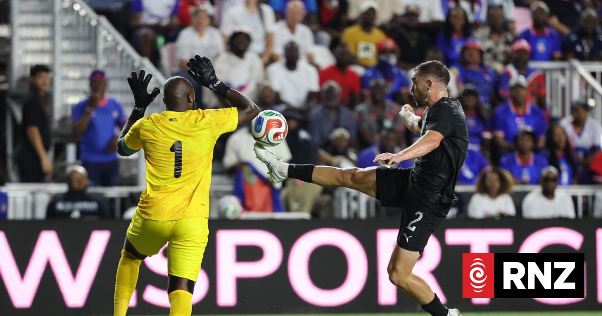 Underdogs and overachievers - the All Whites at the World Cup | RNZ