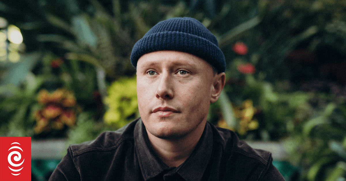 Louis Baker celebrates summer and teases new music | RNZ
