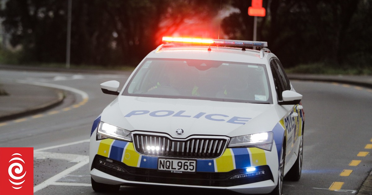 Hamilton shop owner gets ram raided for 3rd time in 18 months | RNZ