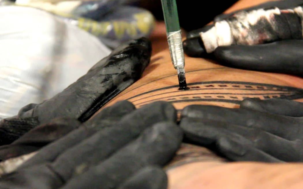 Traditional Samoan tattooing shines at NZ festival | RNZ News