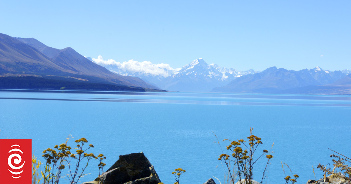 Tourist numbers creeping back up | RNZ