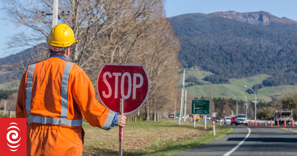 NZTA doubles road maintenance for this summer | RNZ News