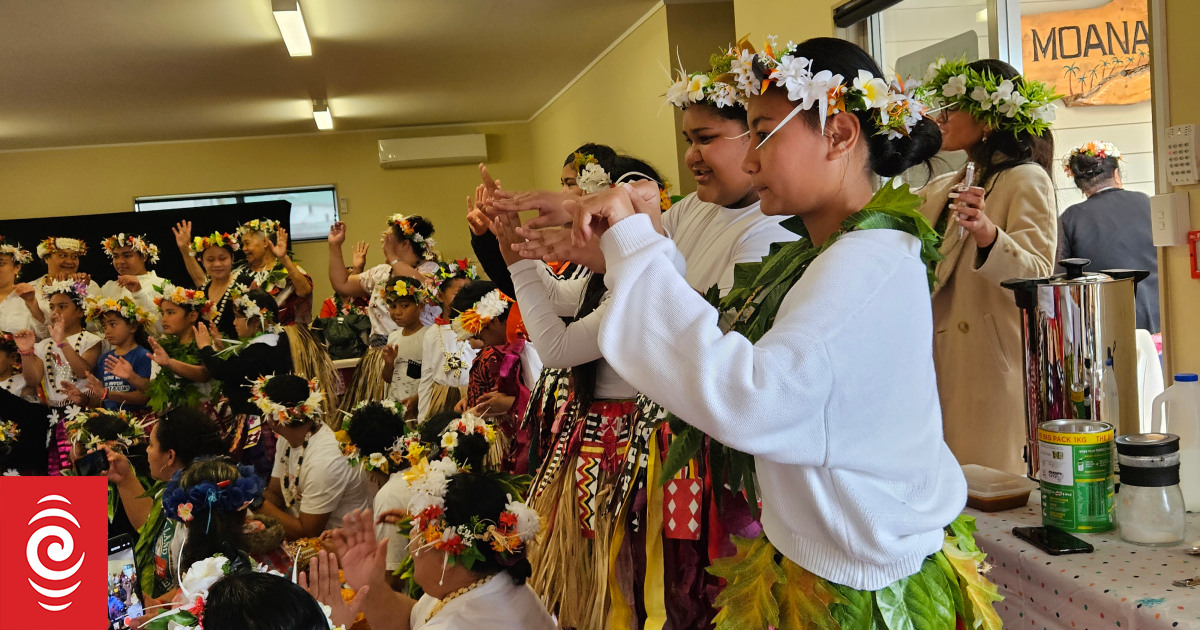 Tuvaluans overseas preserve their language to maintain their way of ...