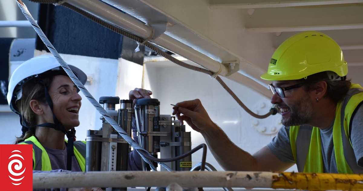 Robots will help scientists better understand deep sea climate trends ...