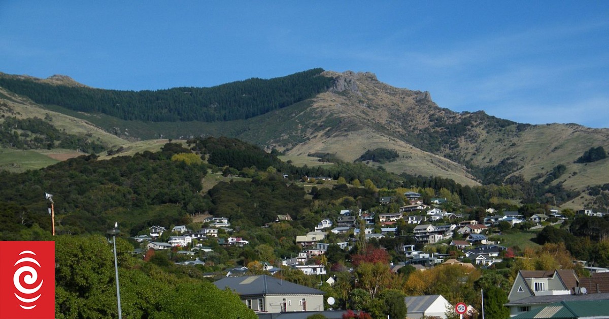 Stink about freedom camping in Akaroa | RNZ News