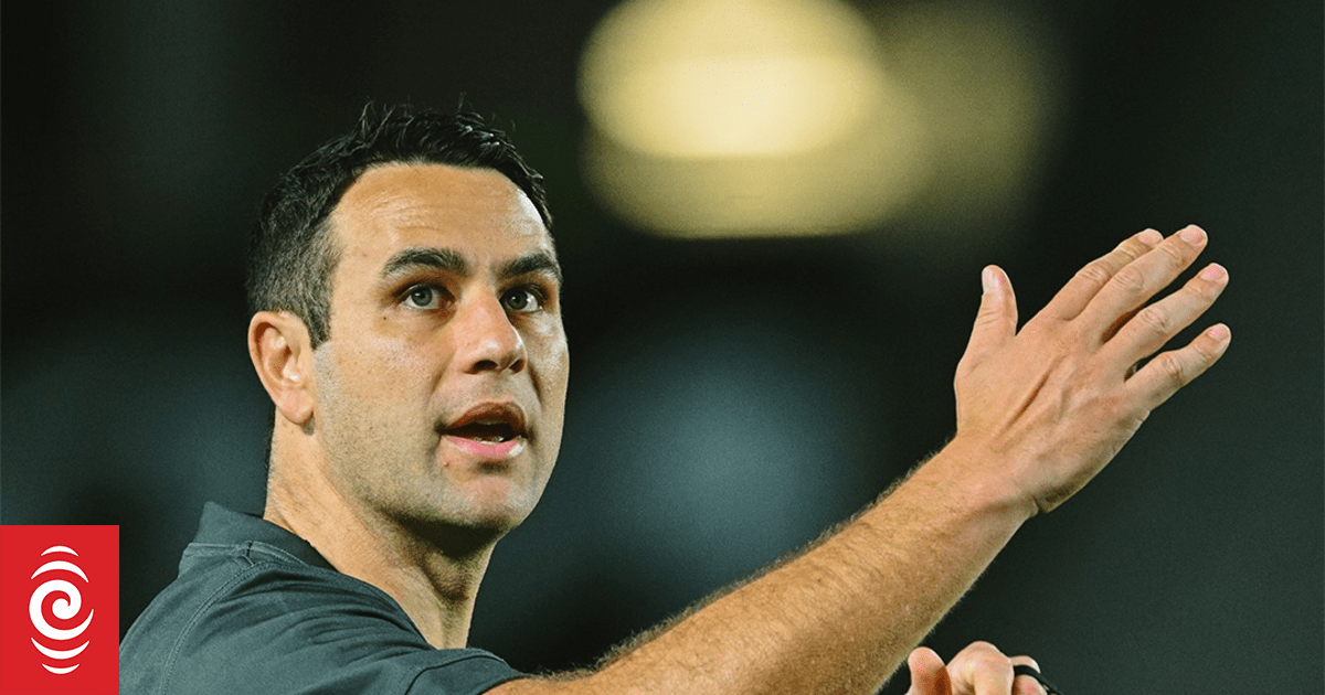 Who is Ben O'Keeffe, NZ's most capped test rugby referee? | RNZ News