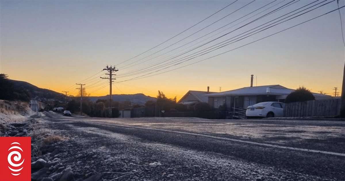 Freezing start around the country causes crashes, halts trains in ...