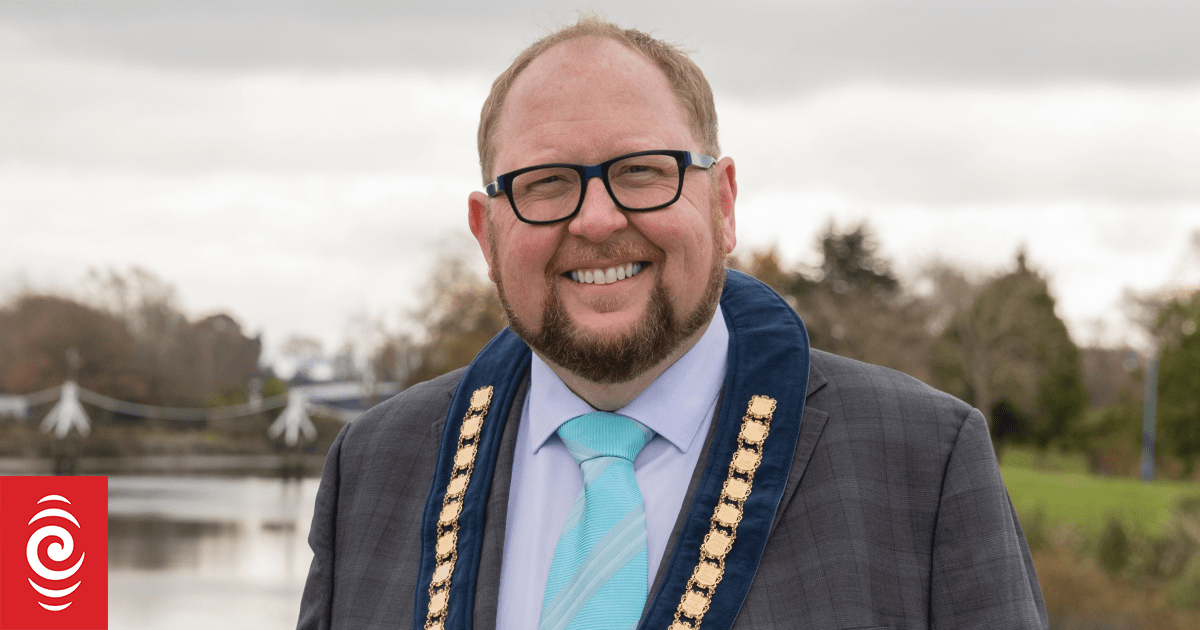 Gordon wins third term in Waimakariri | RNZ News