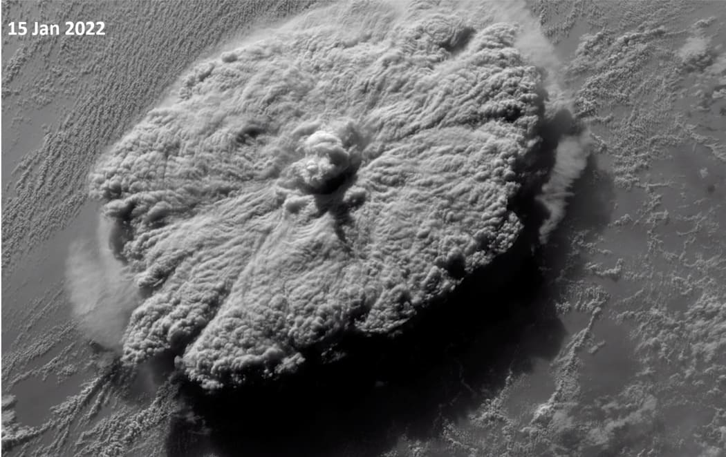 NZ scientist piecing together Tonga's volcanic eruption | RNZ