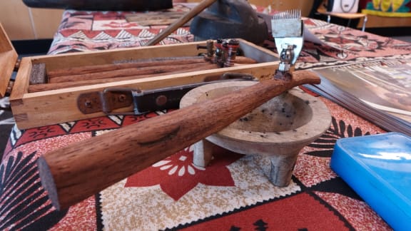 Tapping into the Past: Cook Islands tatau | A Gallery from Spectrum ...