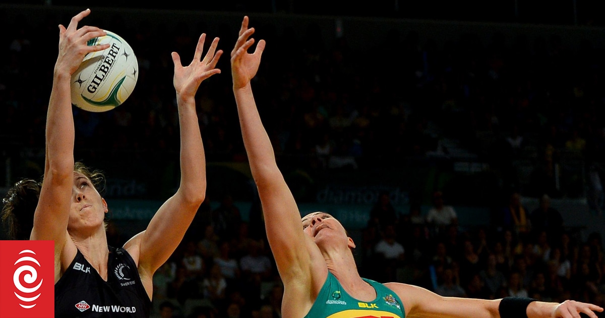 Silver Ferns fight back | RNZ News