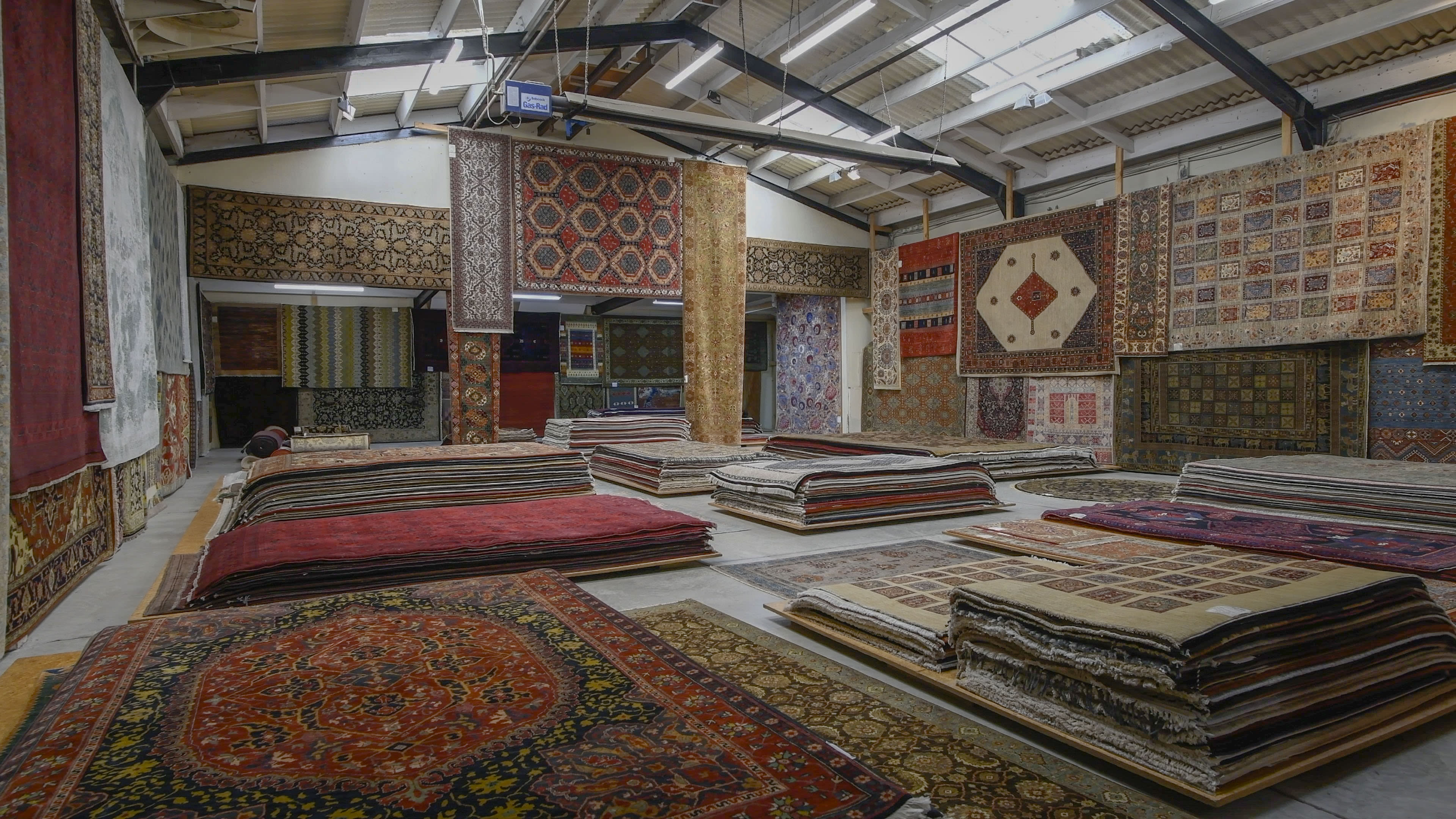 Richard Pointon: a career collecting rare carpets | RNZ