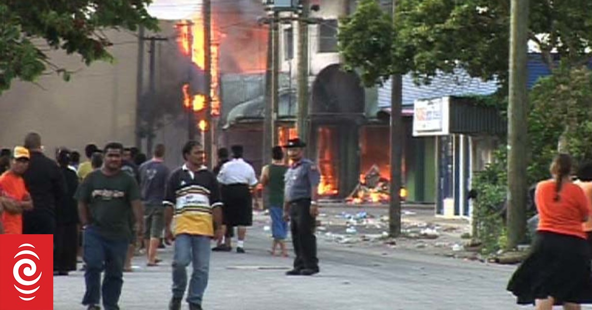 Tongan King calls for investigations into Nuku'alofa riots | RNZ News