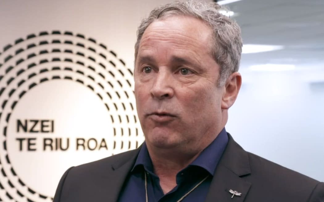 贫者愈贫：政府 “惩罚性制裁” 领取救济人士，被批评制造残酷不公 | RNZ News