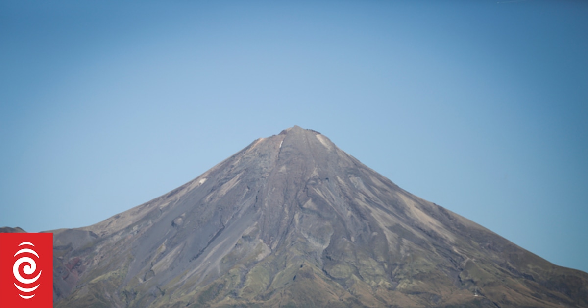 Taranaki Maunga to be recognised solely for its Māori name | RNZ News