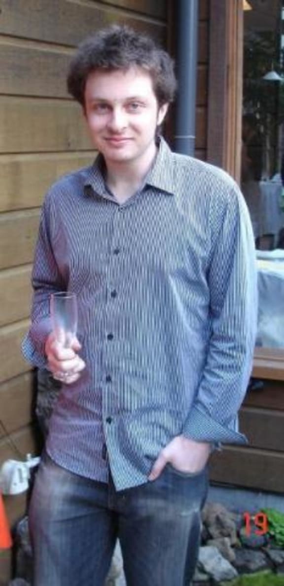 Body found on North Shore beach belonged to missing local man | RNZ News