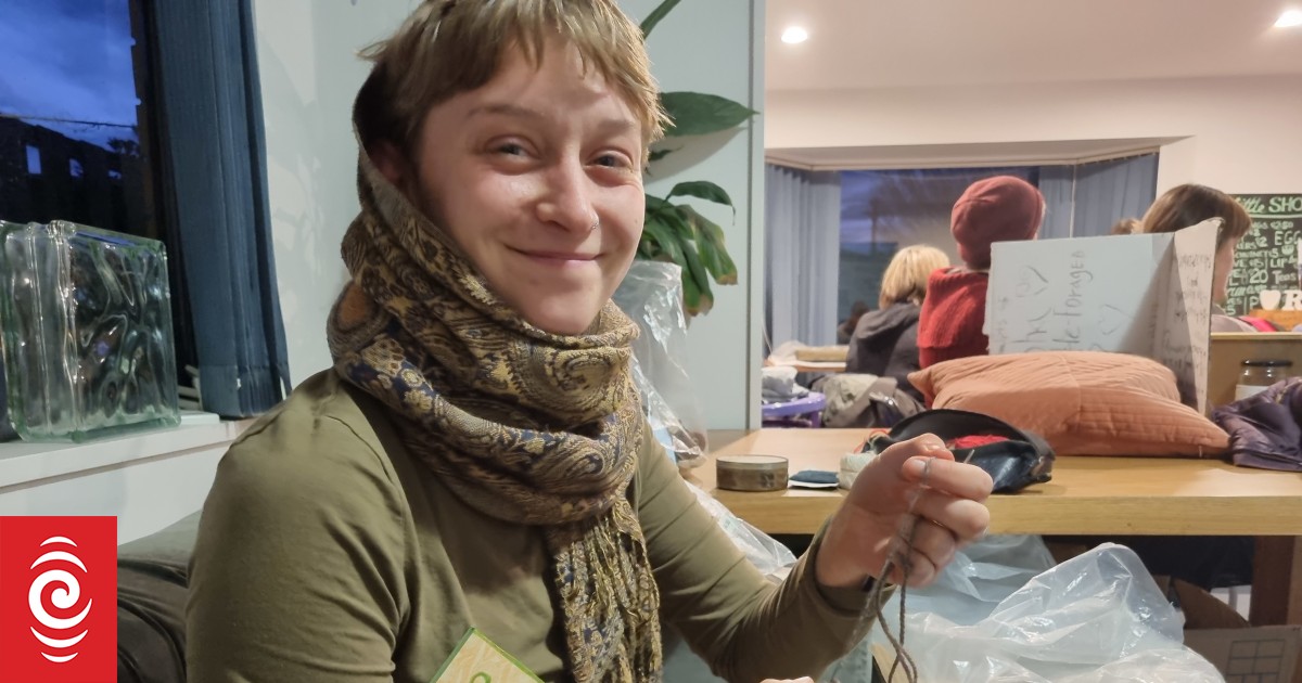Christchurch's Repair Revolution works to revive broken goods | RNZ