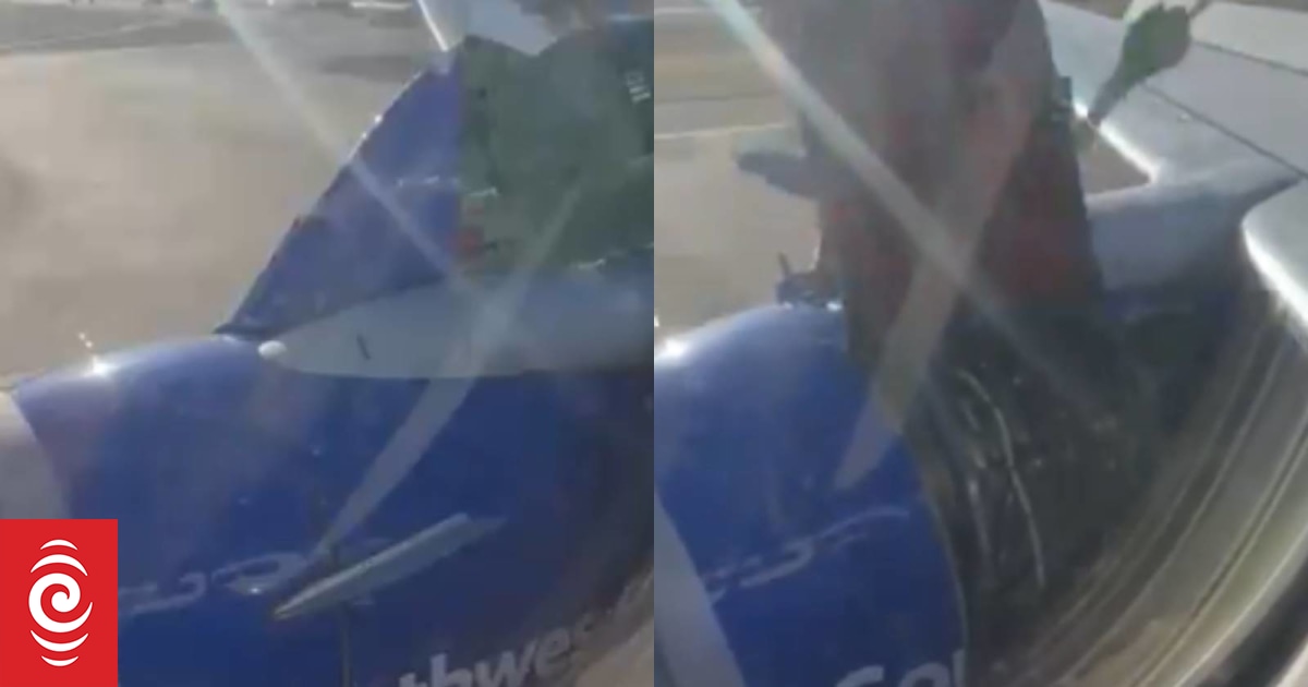 Boeing Jet Loses Engine Cover During Takeoff Rnz News 