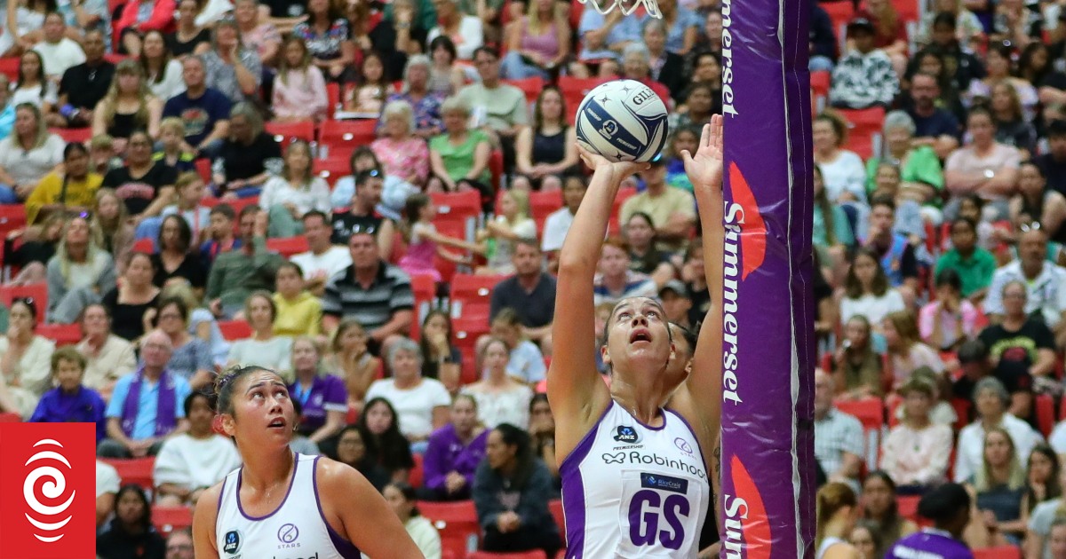 Netball: Maia Wilson's shooting on point for the Stars | RNZ News