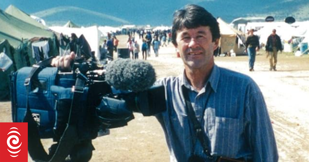 Obituary: veteran TV3 news journalist Bob McNeil dies | RNZ News