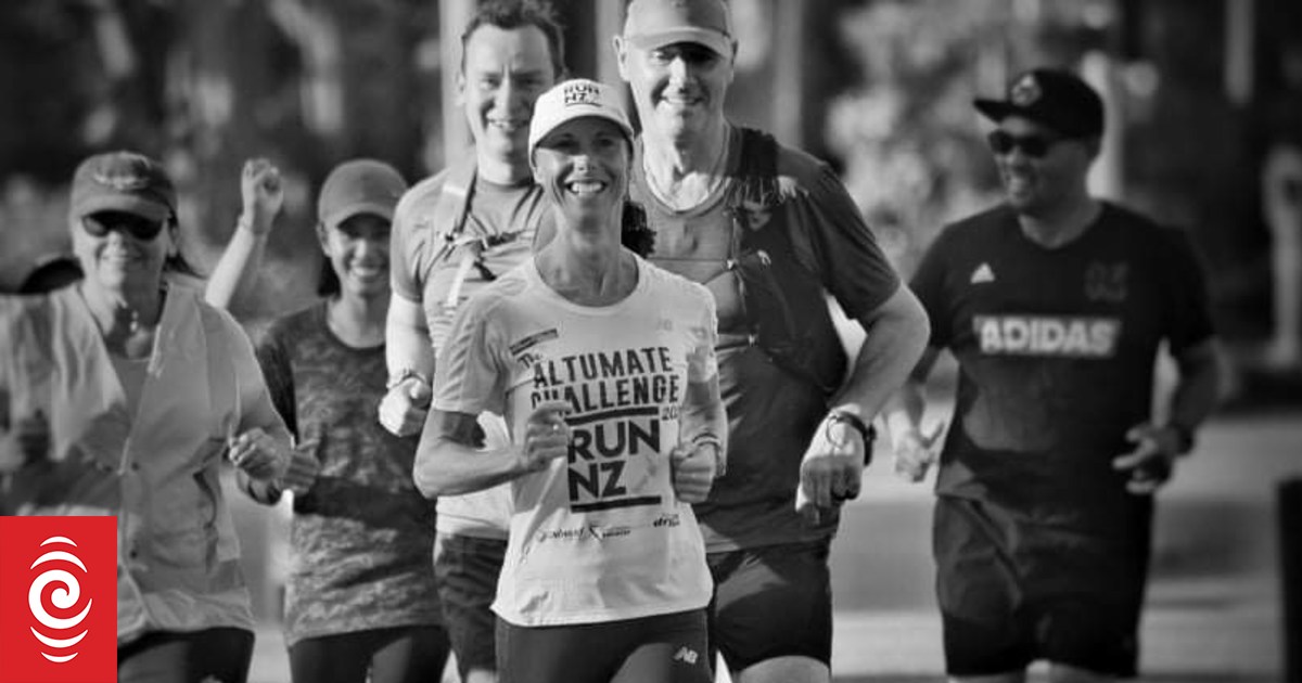 New world record for running the length of New Zealand | RNZ