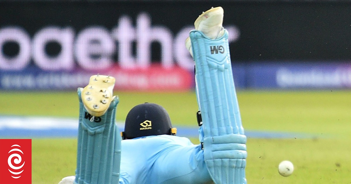 Cricket's overthrow rule explained | RNZ