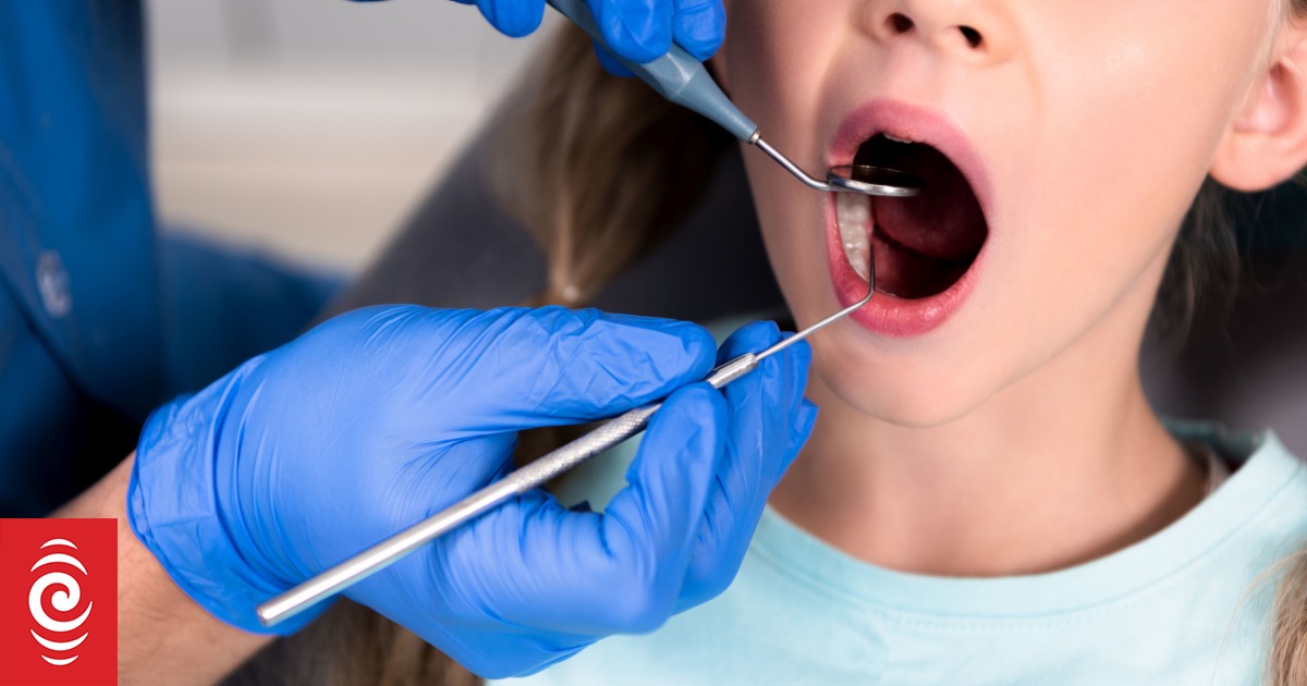 The Panel with Anna Dean and Conor English (Part 1) | RNZ