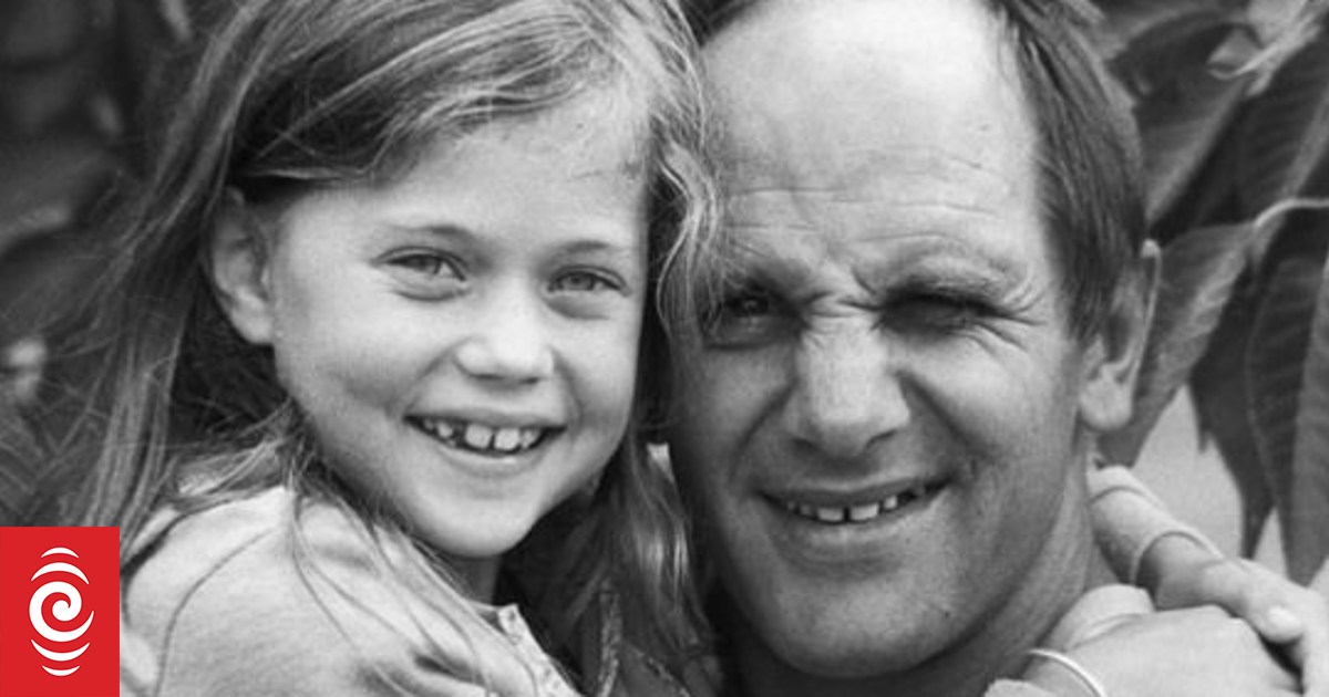 NZ Biography - Roger Booth on Bruno Lawrence | RNZ