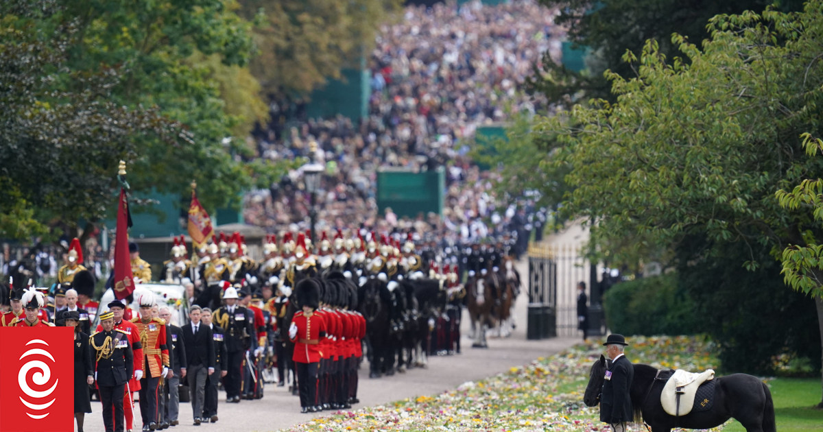 Queen Elizabeth II: Emma the pony and other personal moments at funeral | RNZ News