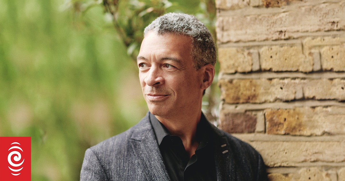 Fit for a king: the multi-talented Roderick Williams | RNZ