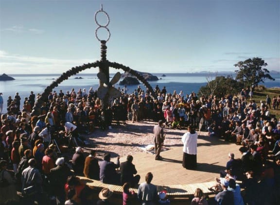 Gil Hanly | A Gallery from Saturday Morning | RNZ National