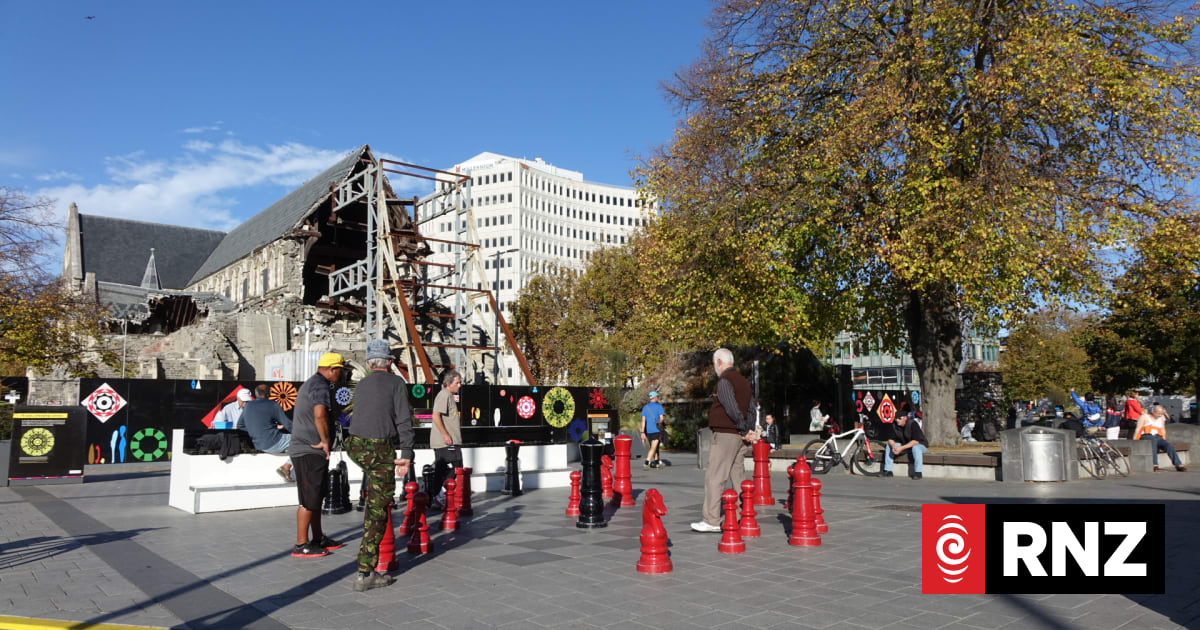 Cathedral Square takes shape again | RNZ
