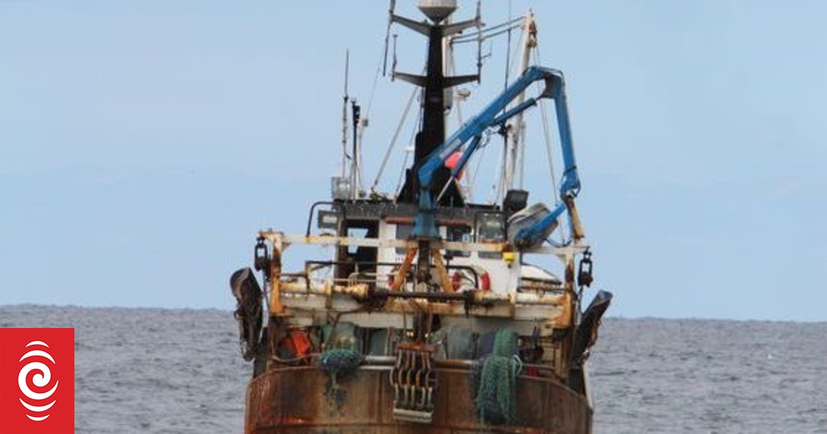 Former Oyang crew in legal battle | RNZ News