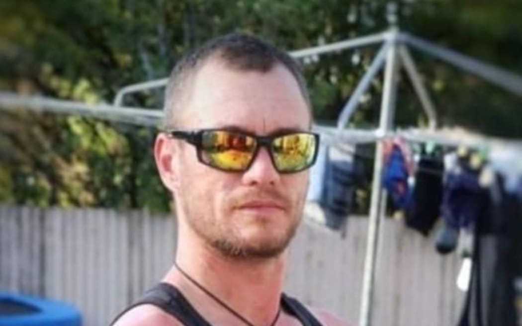 Murder accused's children played nearby as grave dug for Dale Watene's ...