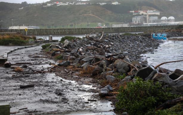 'Really scary': Wellington's coastal locals cleared to go home after ...