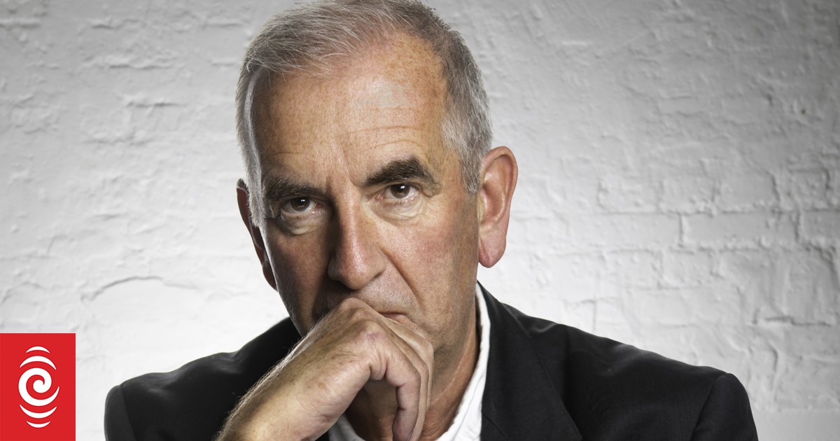Robert Harris: Precipice | RNZ