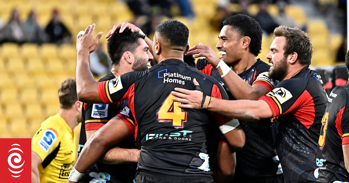 Super Rugby Pacific semifinal as it happened: Hurricanes v Chiefs | RNZ ...