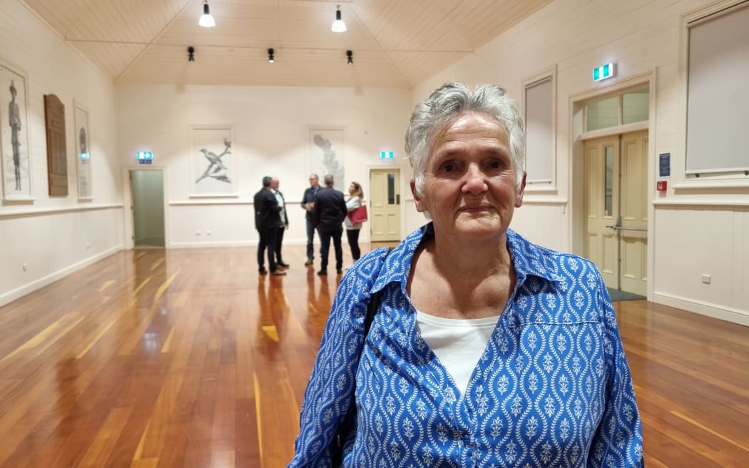 Relative of victim of gang violence hits out at politicians in meeting ...